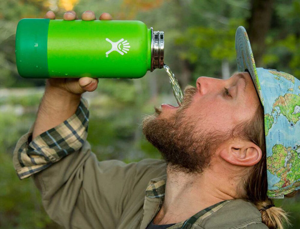 Stanley Adventure Quencher 40oz Travel Tumbler VS Quencher H2.0